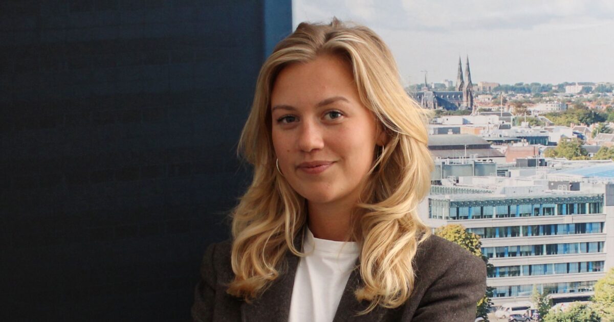 Emma Stevens - Pels Rijcken